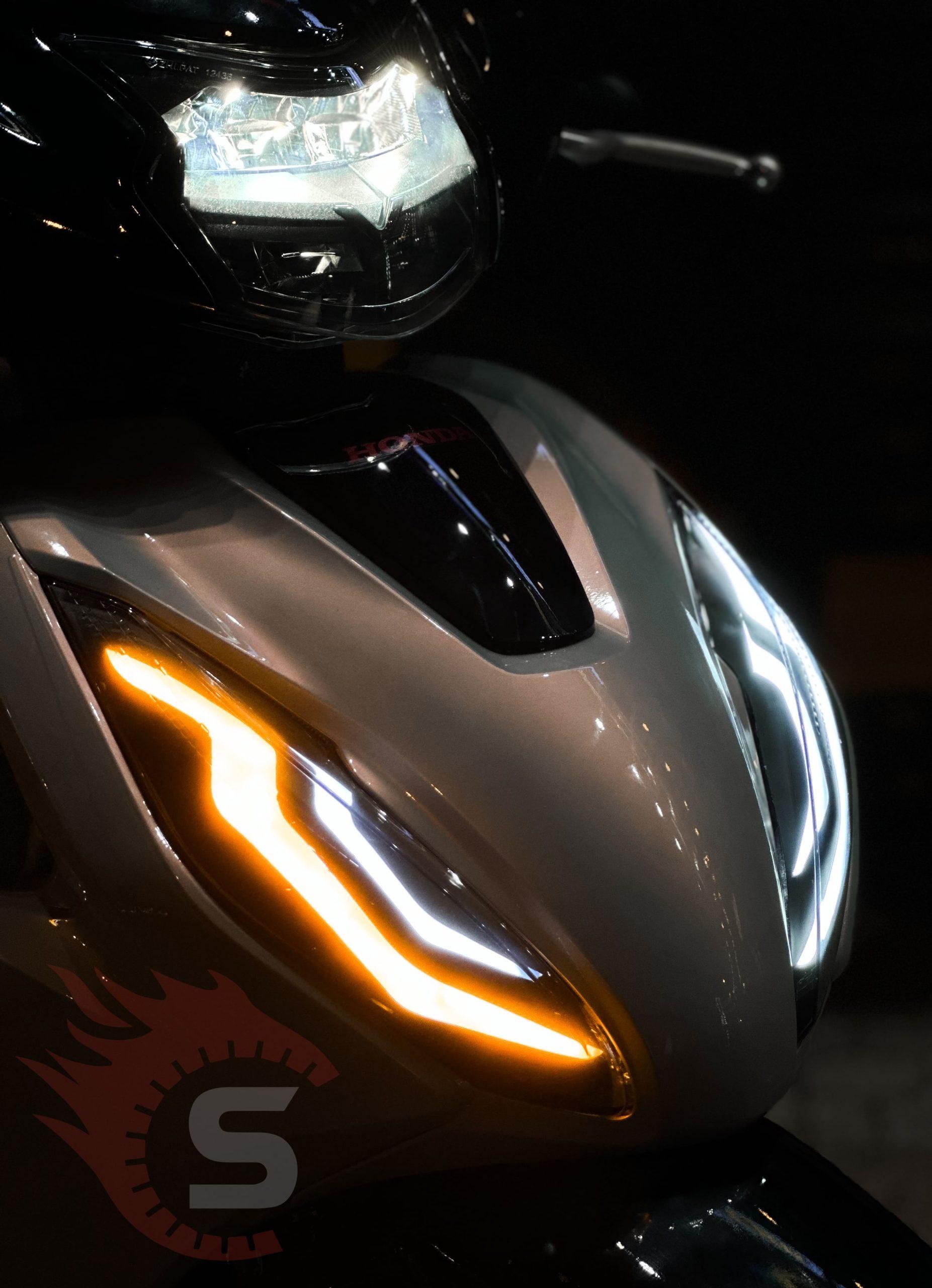 Giá Độ Đèn LED Cho Xe Vision 2024 – Có Đắt Không?